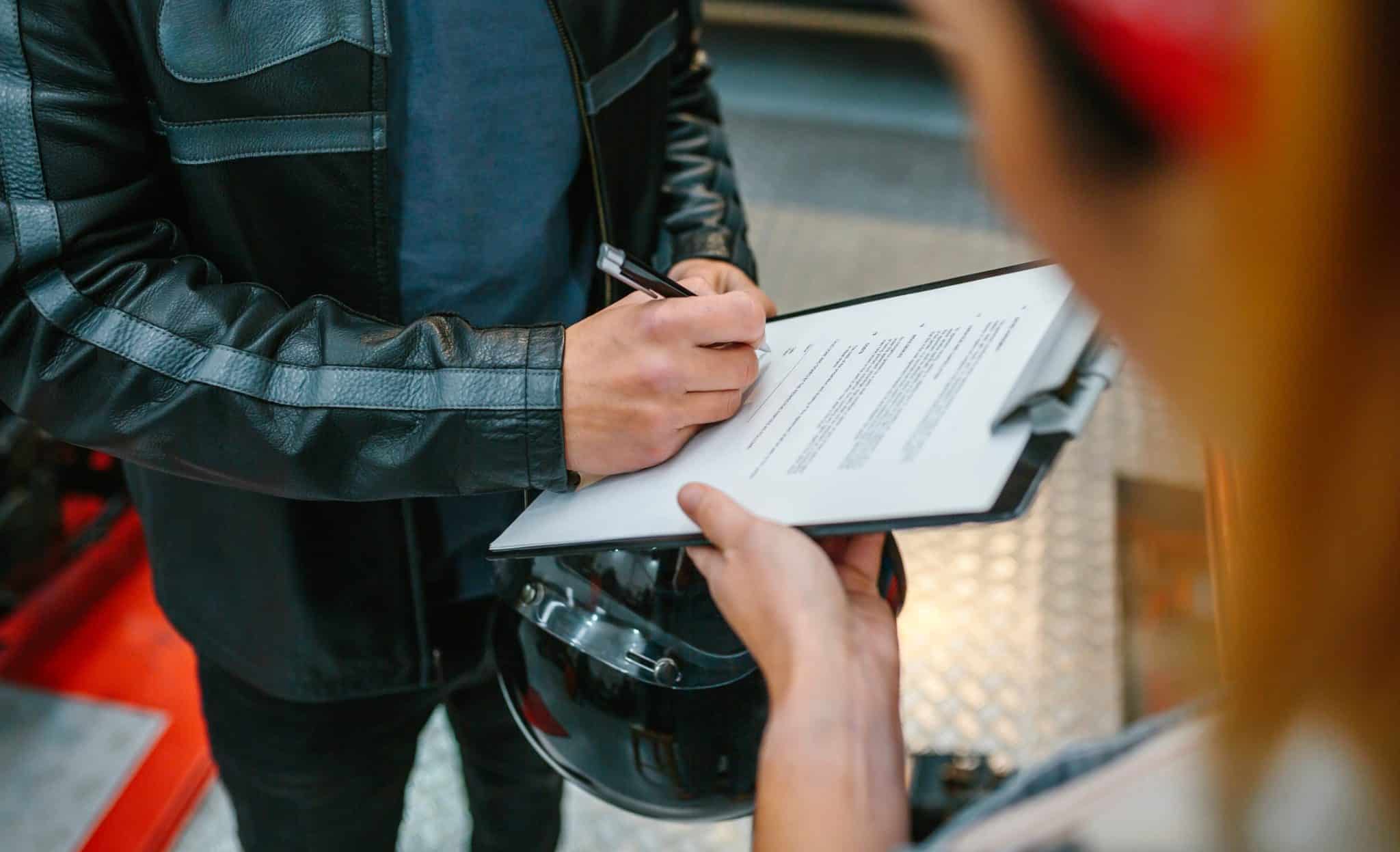 Seguro de moto: por que fazer um e como escolher o ideal para você ...